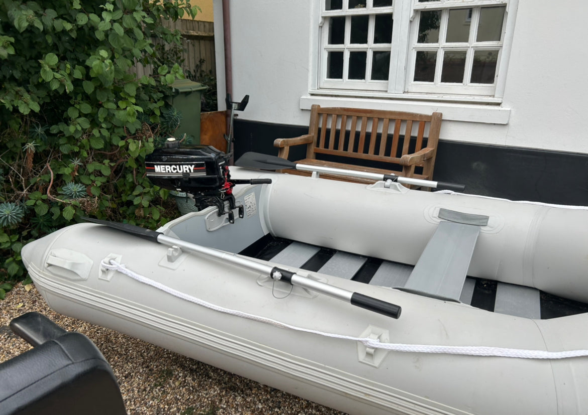 Inflatable dinghy 230 with Mariner 2.5hp outboard – Sailing-Matters